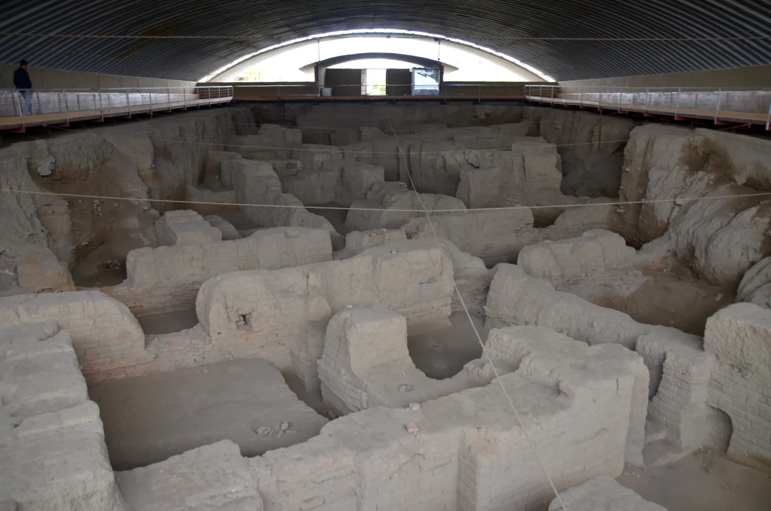 Ecbatana | The Brain Chamber