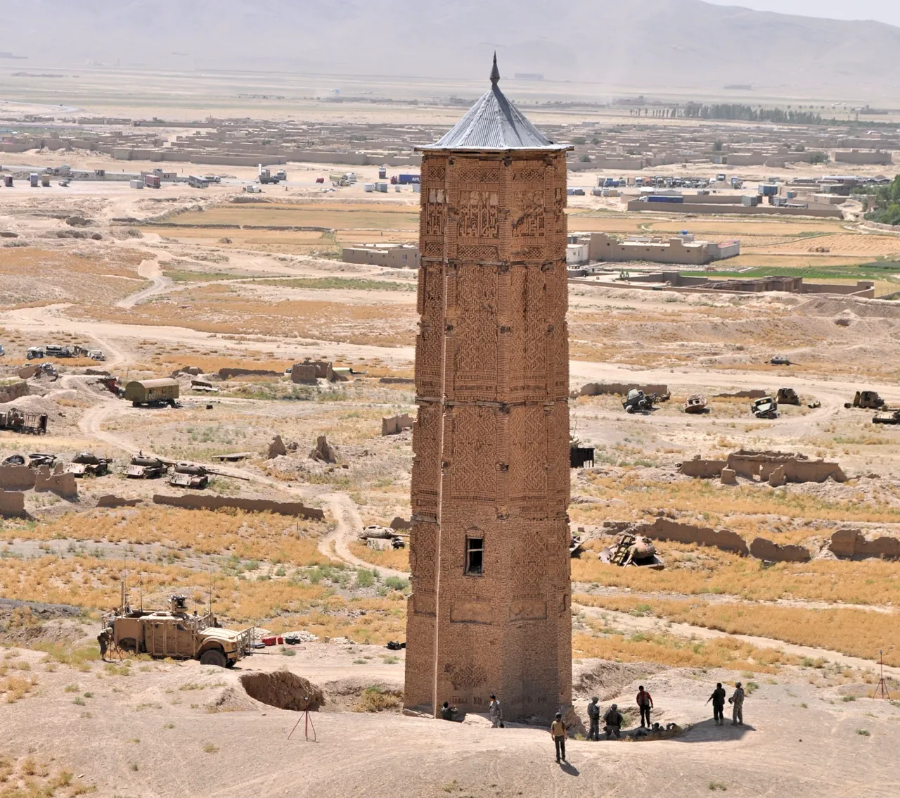 Ghazni Minarets | The Brain Chamber