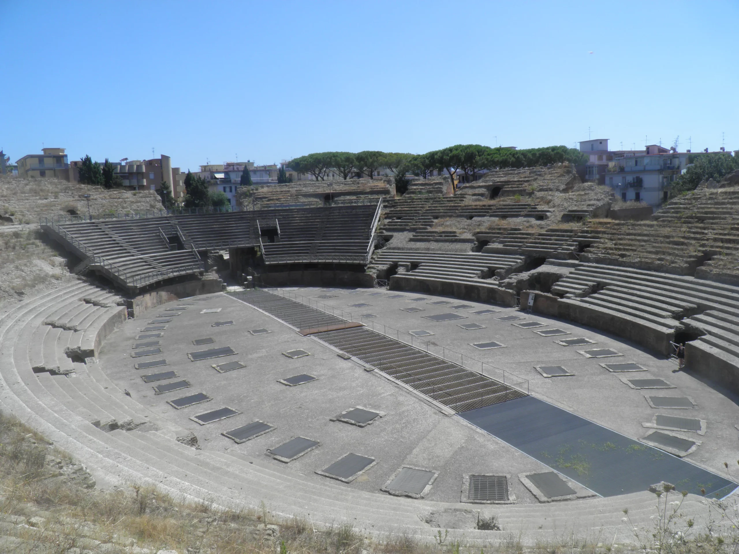 Flavian Amphitheater (Pozzuoli) | The Brain Chamber